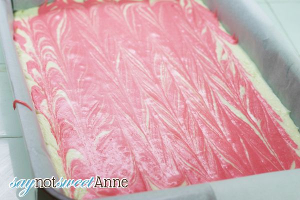 Beginners Easy And Delectable Strawberry Cheesecake Fudge - Sweet Anne ...