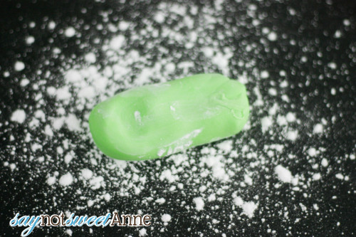 DIY Clover mints & Tin