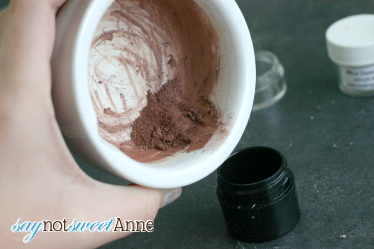 DIY Eyeshadow - Sweet Anne Designs