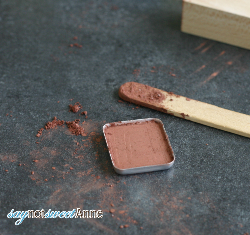 DIY Eyeshadow - Sweet Anne Designs