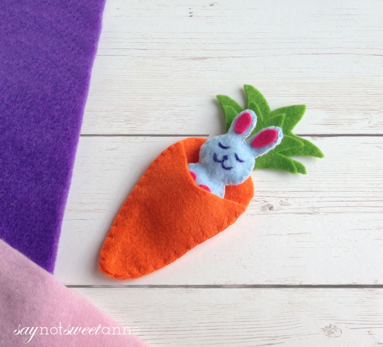 Beyond Adorable Felt Happy Bunny How To - Sweet Anne Designs